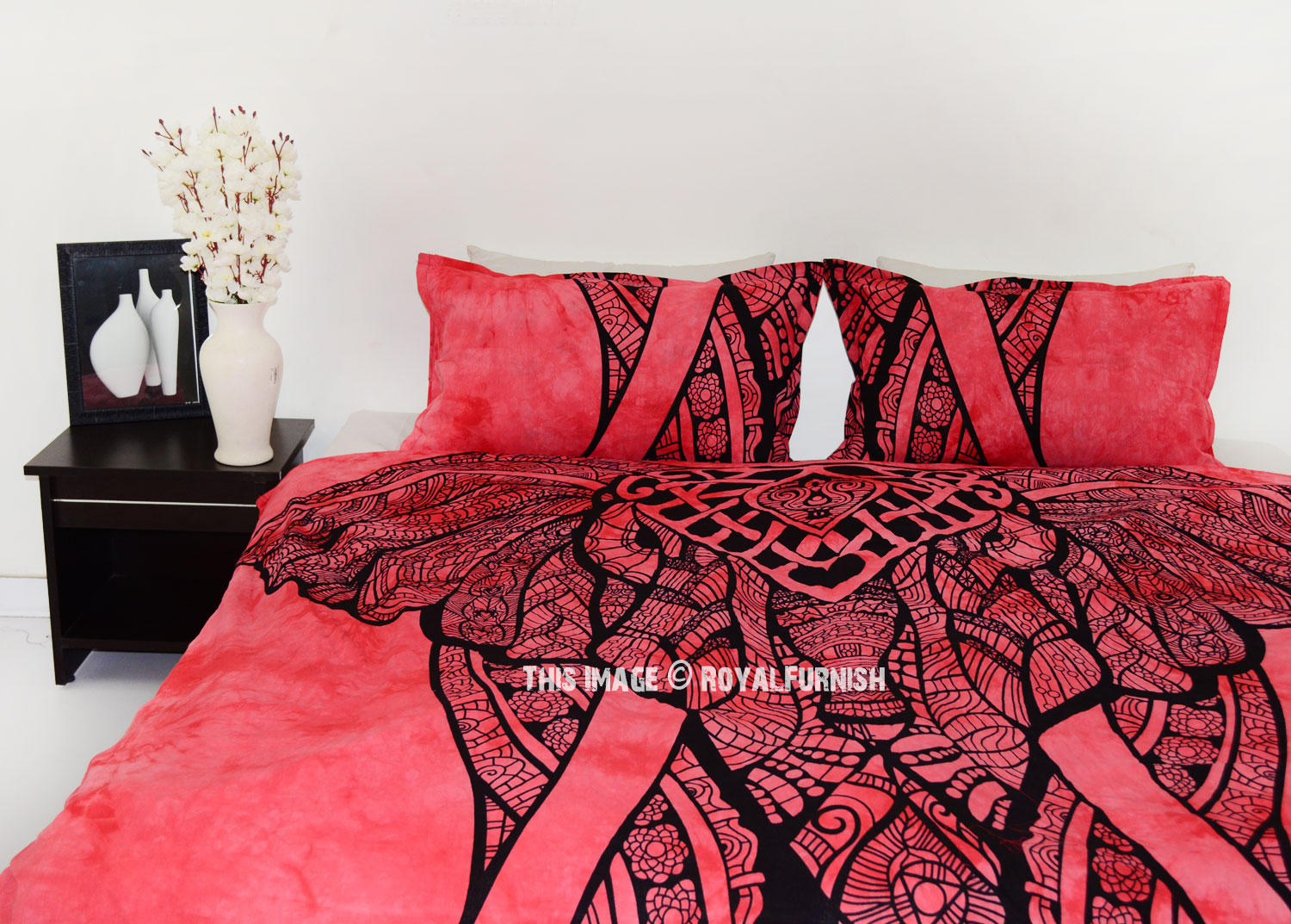 Red Valentina Elephant Duvet Cover with Set of Two Pillow Shams ...
